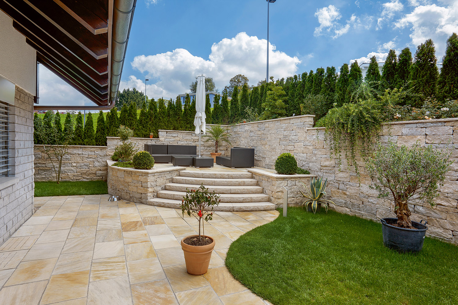 Massiv Mauerwerke | Mauersteine | Dietfurter Kalkstein, Römermauerwerk ...