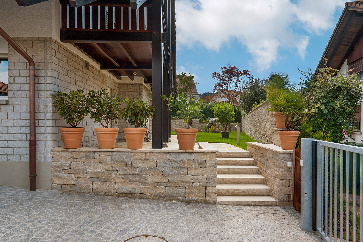 Massiv Mauerwerke | Mauersteine | Dietfurter Kalkstein, Römermauerwerk ...